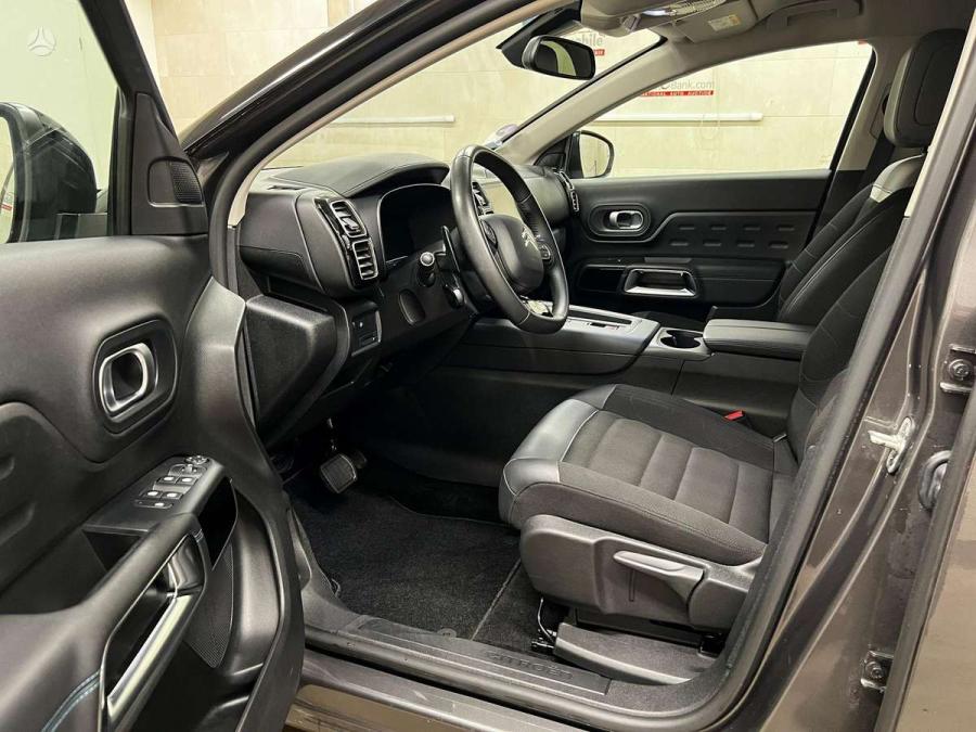 Серый Ситроен C5 Aircross 2023 в Мариямполе, объемом двигателя 1.20 л и пробегом 84 тыс. км за 18162 €, фото 8 на AUTOMOTO.COM.LV