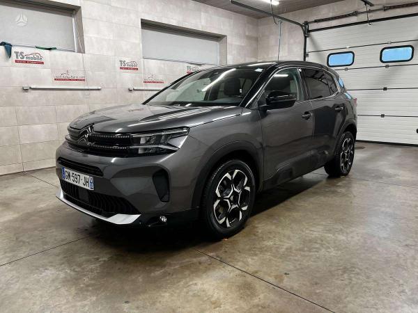 Grey Citroen C5 Aircross 2023 in Marijampole, with an engine capacity of 1.20 L and mileage of 84 thousand km for 15010 €, photo 1 on AUTOMOTO.COM.LV
