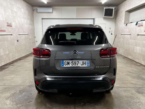 Grey Citroen C5 Aircross 2023 in Marijampole, with an engine capacity of 1.20 L and mileage of 84 thousand km for 15010 €, photo 6 on AUTOMOTO.COM.LV