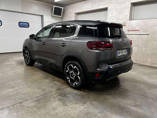 Grey Citroen C5 Aircross 2023 in Marijampole, with an engine capacity of 1.20 L and mileage of 84 thousand km for 15010 €, photo 7 on AUTOMOTO.COM.LV