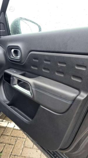 Pelēks Citroen C5 Aircross 2023 Tauragė, ar dzinēja tilpumu 1.20 L un nobraukumu 122 tūkst. km par 16093 €, foto 17 vietnē AUTOMOTO.COM.LV
