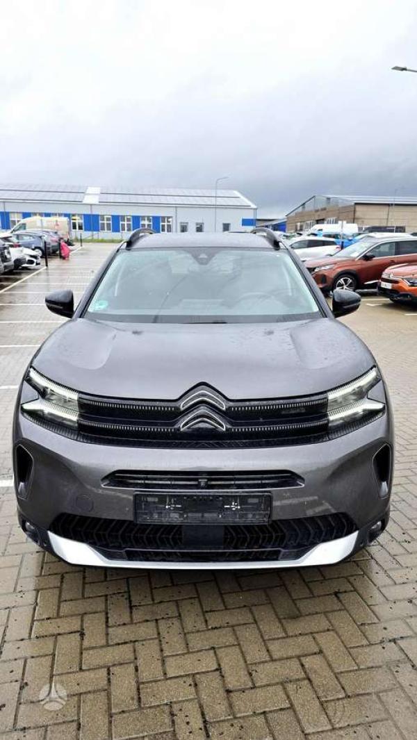 Grey Citroen C5 Aircross 2023 in Taurage, with an engine capacity of 1.20 L and mileage of 122 thousand km for 16093 €, photo 3 on AUTOMOTO.COM.LV