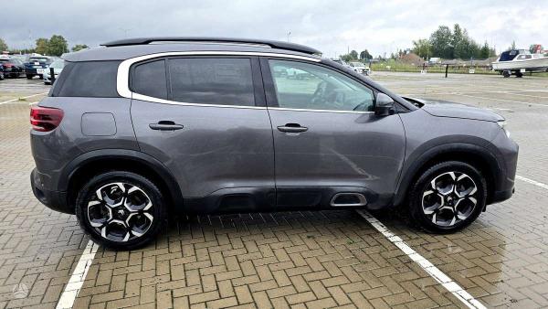 Grey Citroen C5 Aircross 2023 in Taurage, with an engine capacity of 1.20 L and mileage of 122 thousand km for 16093 €, photo 5 on AUTOMOTO.COM.LV