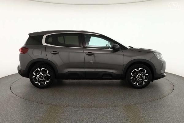 Pelēks Citroen C5 Aircross 2024 Kauņa, ar dzinēja tilpumu 1.20 L un nobraukumu 23 tūkst. km par 23209 €, foto 6 vietnē AUTOMOTO.COM.LV
