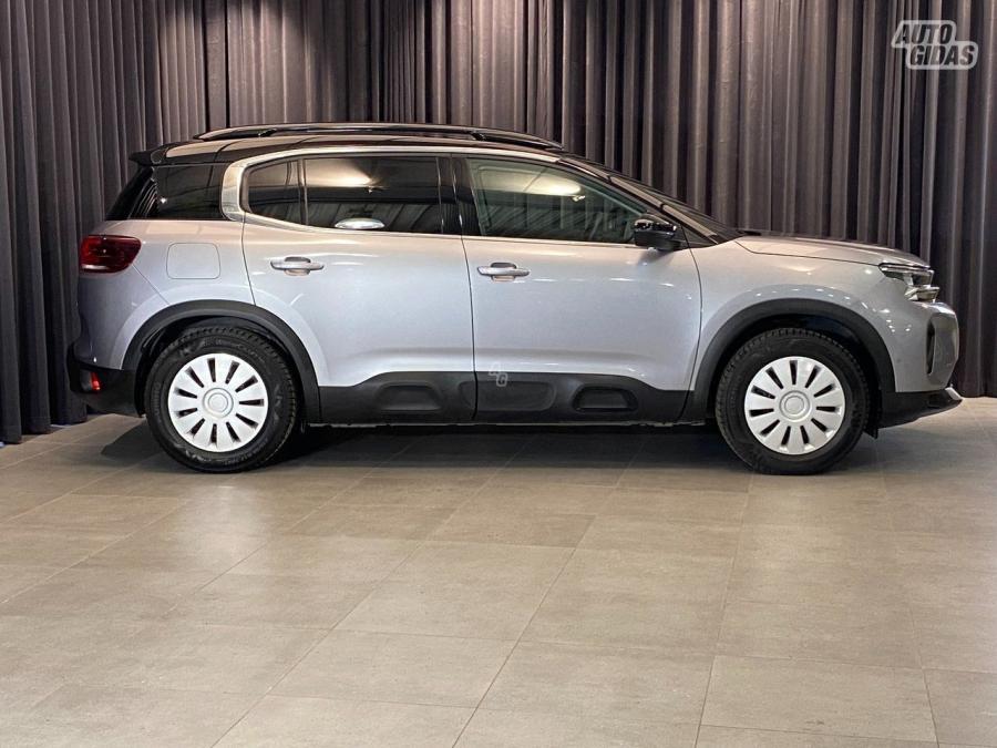Pelēks Citroen C5 Aircross 2024 Kauņa, ar dzinēja tilpumu 0.00 L un nobraukumu 26 tūkst. km par 27793 €, foto 5 vietnē AUTOMOTO.COM.LV
