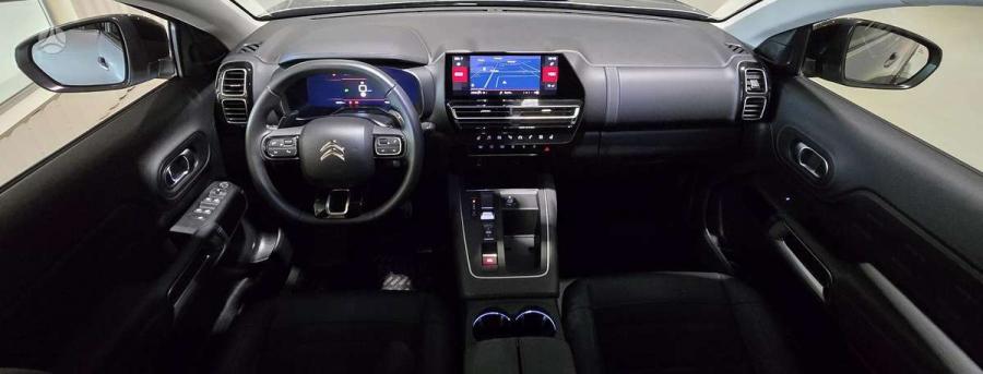 Pelēks Citroen C5 Aircross 2024 Šauļi, ar dzinēja tilpumu 1.20 L un nobraukumu 32 tūkst. km par 20900 €, foto 31 vietnē AUTOMOTO.COM.LV