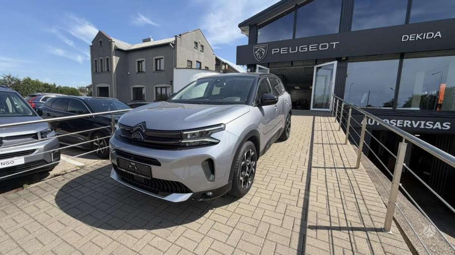 Серый Ситроен C5 Aircross 2024 в Шяуляй, объемом двигателя 1.20 л и пробегом 32 тыс. км за 19900 €, фото 1 на AUTOMOTO.COM.LV