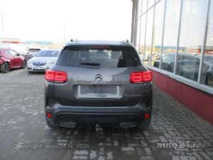 Grey Citroen C5 Aircross 2021 in Tartu, with an engine capacity of 1.50 L and mileage of 137 thousand km for 16990 €, photo 7 on AUTOMOTO.COM.LV