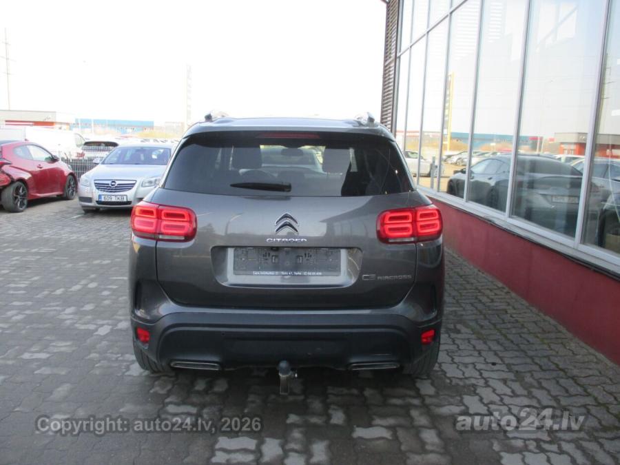 Grey Citroen C5 Aircross 2021 in Tartu, with an engine capacity of 1.50 L and mileage of 137 thousand km for 16990 €, photo 7 on AUTOMOTO.COM.LV