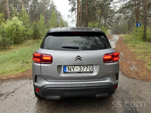 Pelēks Citroen C5 Aircross 2024 Rīga, ar dzinēja tilpumu 1.50 L un nobraukumu 23 tūkst. km par 23500 €, foto 4 vietnē AUTOMOTO.COM.LV