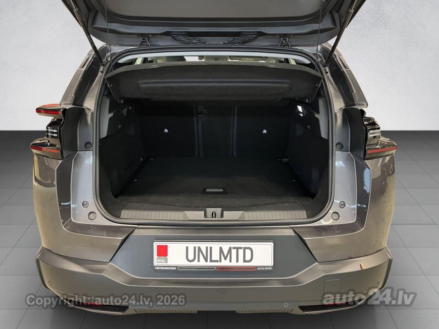 Серый Ситроен C5 Aircross 2025 в Таллин, объемом двигателя 1.20 л и пробегом 13 тыс. км за 27900 €, фото 15 на AUTOMOTO.COM.LV