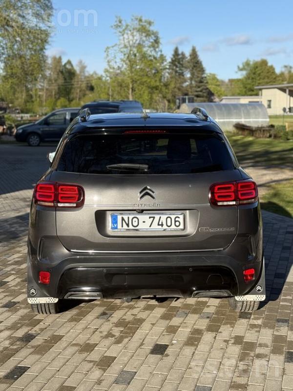 Pelēks Citroen C5 Aircross 2019 Tukums, ar dzinēja tilpumu 2.00 L un nobraukumu 95 tūkst. km par 29000 €, foto 1 vietnē AUTOMOTO.COM.LV
