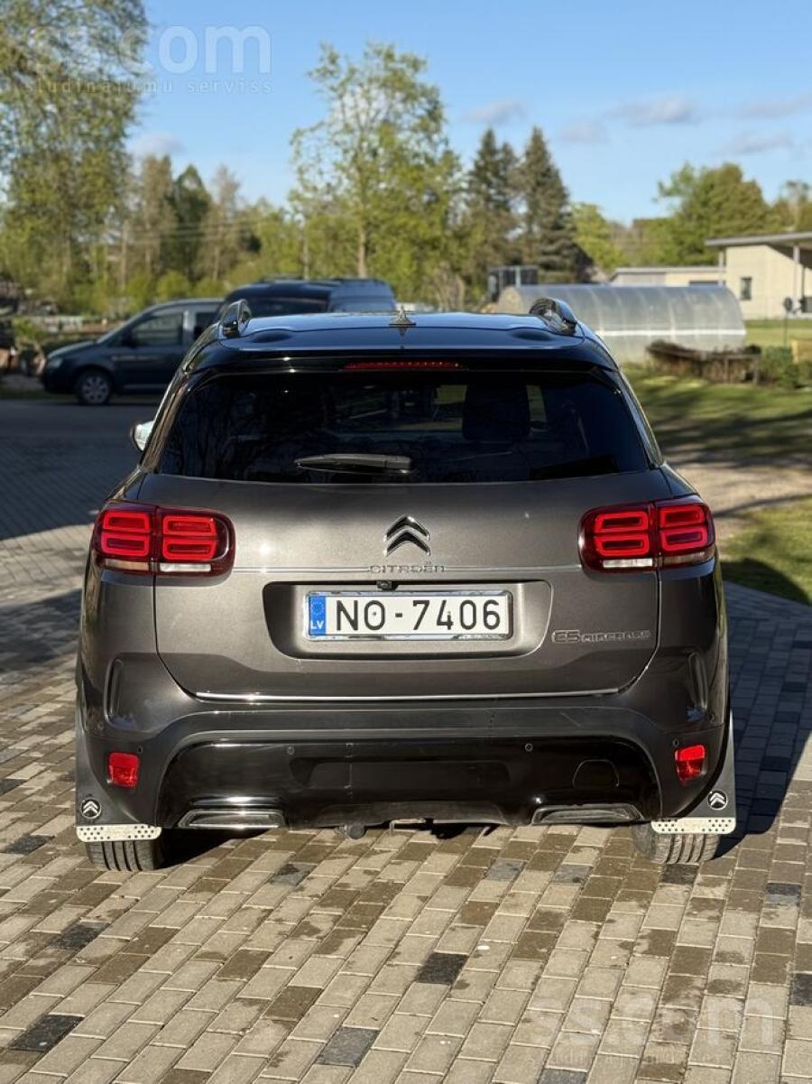 Pelēks Citroen C5 Aircross 2019 Tukums, ar dzinēja tilpumu 2.00 L un nobraukumu 95 tūkst. km par 29000 €, foto 1 vietnē AUTOMOTO.COM.LV