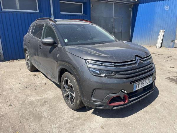 Серый Ситроен C5 Aircross 2020 в Таураге, объемом двигателя 1.50 л и пробегом 225 тыс. км за 8500 €, фото 2 на AUTOMOTO.COM.LV
