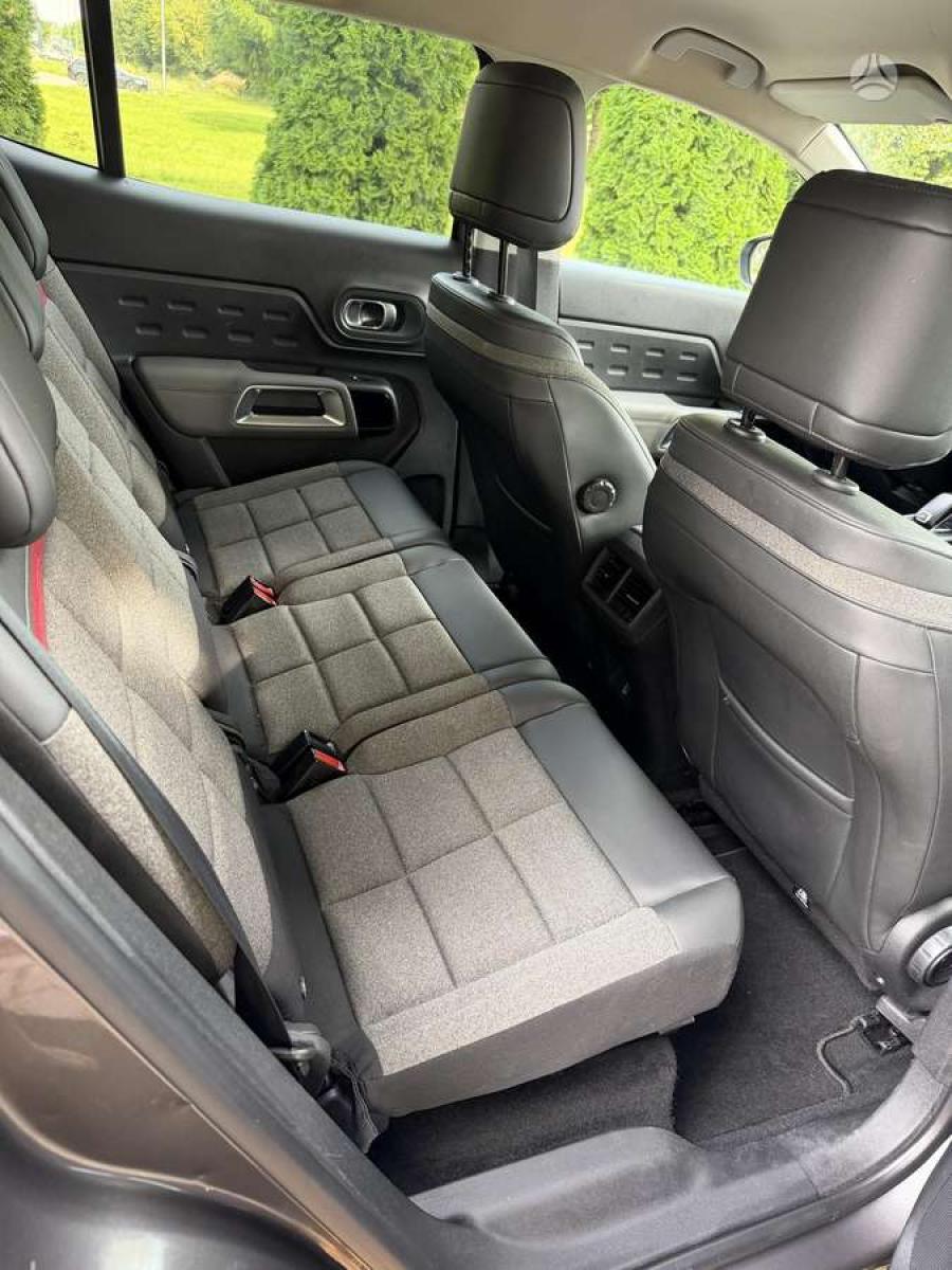 Grey Citroen C5 Aircross 2020 in Taurage, with an engine capacity of 1.50 L and mileage of 225 thousand km for 9900 €, photo 10 on AUTOMOTO.COM.LV