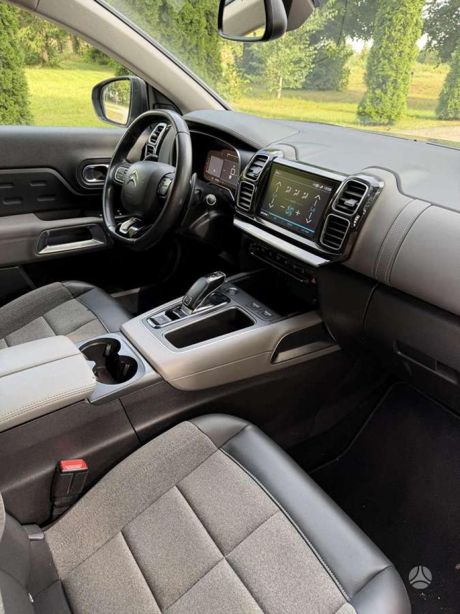 Grey Citroen C5 Aircross 2020 in Taurage, with an engine capacity of 1.50 L and mileage of 225 thousand km for 9900 €, photo 13 on AUTOMOTO.COM.LV