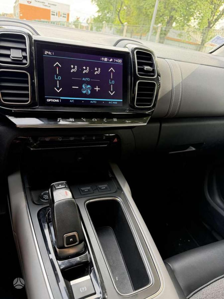 Grey Citroen C5 Aircross 2020 in Taurage, with an engine capacity of 1.50 L and mileage of 225 thousand km for 9900 €, photo 16 on AUTOMOTO.COM.LV