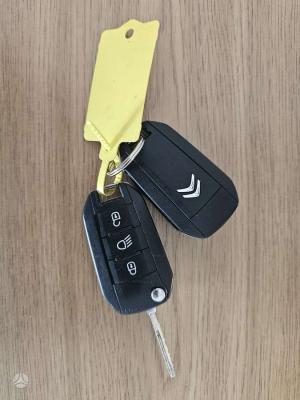 Серый Ситроен C5 Aircross 2020 в Пакруойис, объемом двигателя 1.50 л и пробегом 213 тыс. км за 9700 €, фото 15 на AUTOMOTO.COM.LV