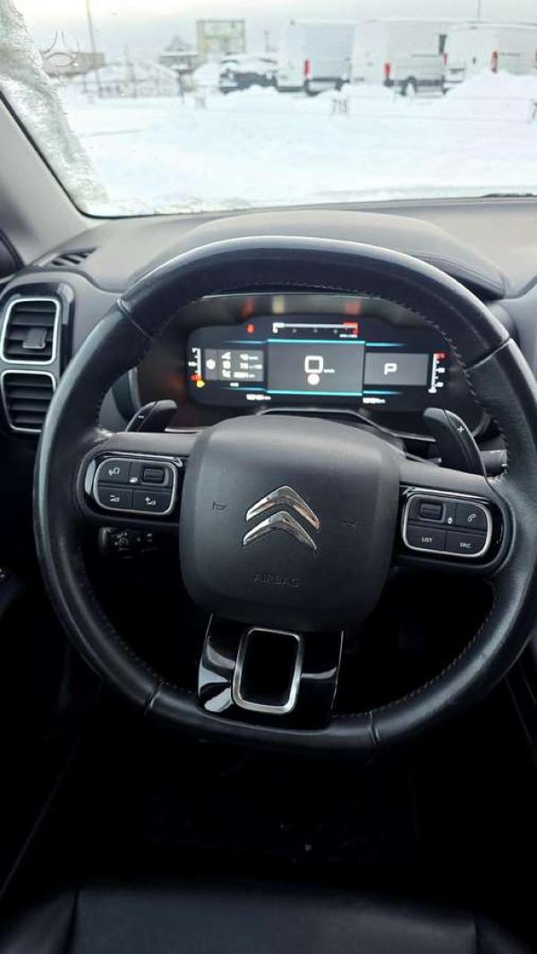 Grey Citroen C5 Aircross 2022 in Taurage, with an engine capacity of 1.20 L and mileage of 102 thousand km for 13310 €, photo 9 on AUTOMOTO.COM.LV