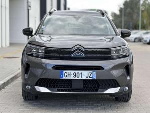 Pelēks Citroen C5 Aircross 2022 Viļņa, ar dzinēja tilpumu 1.20 L un nobraukumu 130 tūkst. km par 14641 €, foto 3 vietnē AUTOMOTO.COM.LV