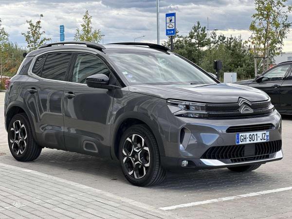Серый Ситроен C5 Aircross 2022 в Вильнюс, объемом двигателя 1.20 л и пробегом 130 тыс. км за 14641 €, фото 3 на AUTOMOTO.COM.LV
