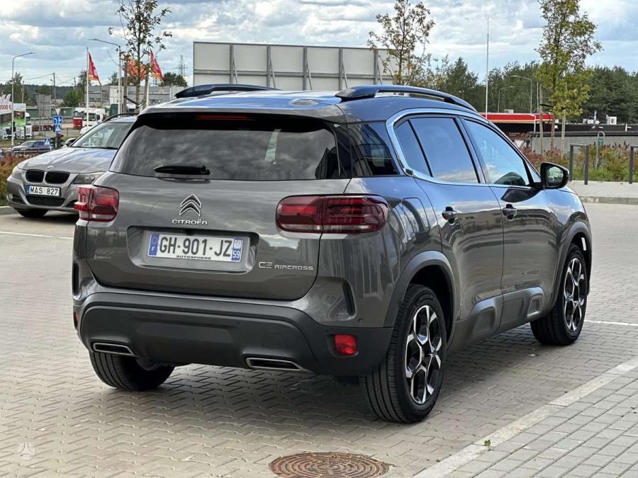 Pelēks Citroen C5 Aircross 2022 Viļņa, ar dzinēja tilpumu 1.20 L un nobraukumu 130 tūkst. km par 14641 €, foto 5 vietnē AUTOMOTO.COM.LV