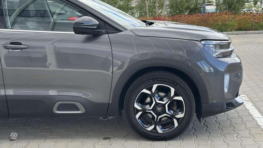 Pelēks Citroen C5 Aircross 2022 Viļņa, ar dzinēja tilpumu 1.20 L un nobraukumu 130 tūkst. km par 14641 €, foto 14 vietnē AUTOMOTO.COM.LV