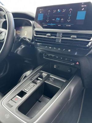 Pelēks Citroen C5 Aircross 2022 Viļņa, ar dzinēja tilpumu 1.20 L un nobraukumu 130 tūkst. km par 14641 €, foto 26 vietnē AUTOMOTO.COM.LV