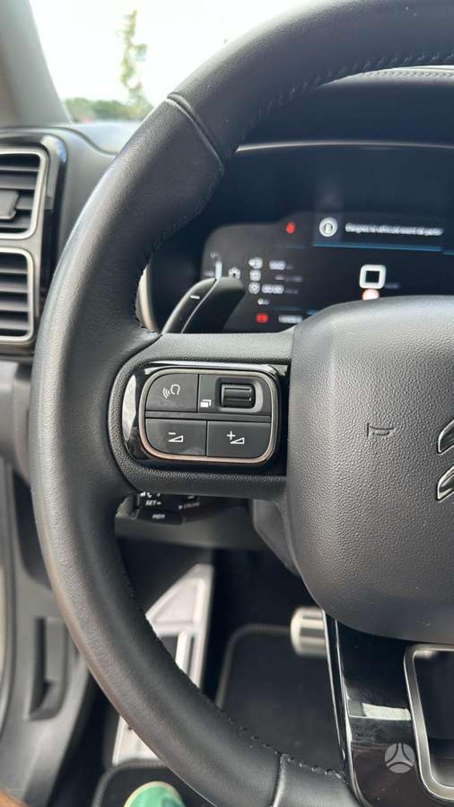 Pelēks Citroen C5 Aircross 2022 Viļņa, ar dzinēja tilpumu 1.20 L un nobraukumu 130 tūkst. km par 14641 €, foto 34 vietnē AUTOMOTO.COM.LV