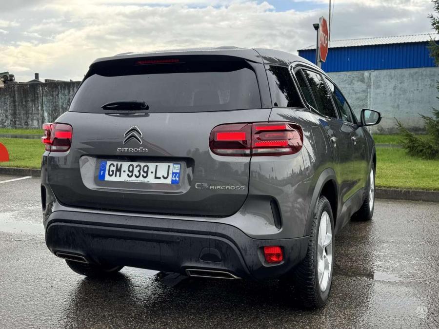 Серый Ситроен C5 Aircross 2023 в Таураге, объемом двигателя 1.50 л и пробегом 199 тыс. км за 12750 €, фото 3 на AUTOMOTO.COM.LV