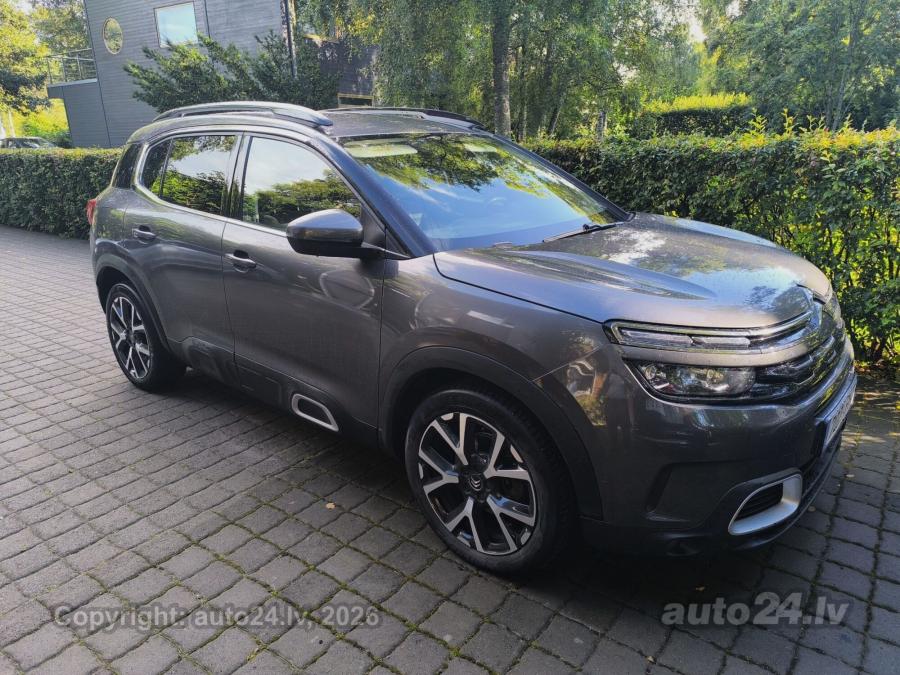 Серый Ситроен C5 Aircross 2020 в Таллин, объемом двигателя 1.50 л и пробегом 229 тыс. км за 11990 €, фото 3 на AUTOMOTO.COM.LV