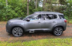 Серый Ситроен C5 Aircross 2020 в Таллин, объемом двигателя 1.50 л и пробегом 229 тыс. км за 11990 €, фото 6 на AUTOMOTO.COM.LV