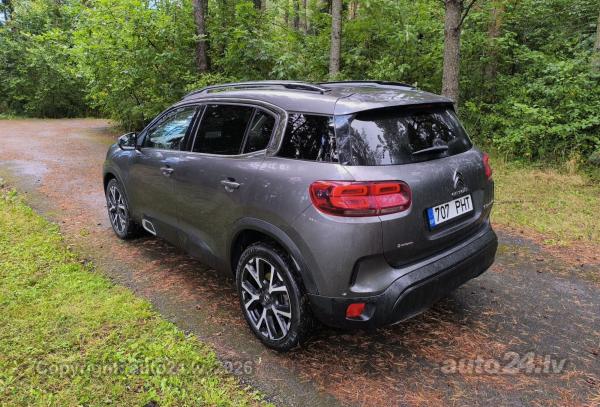Grey Citroen C5 Aircross 2020 in Tallinn, with an engine capacity of 1.50 L and mileage of 229 thousand km for 11990 €, photo 6 on AUTOMOTO.COM.LV