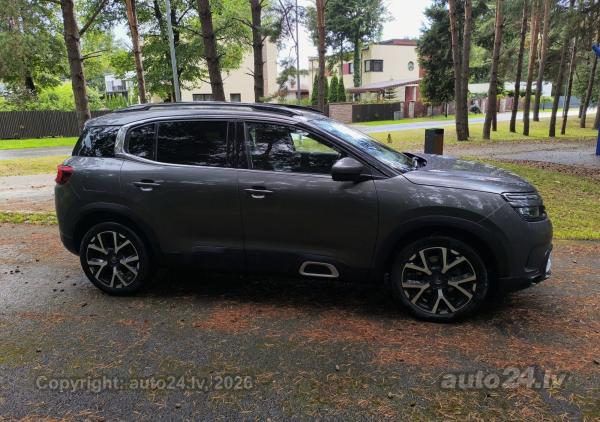 Grey Citroen C5 Aircross 2020 in Tallinn, with an engine capacity of 1.50 L and mileage of 229 thousand km for 11990 €, photo 9 on AUTOMOTO.COM.LV