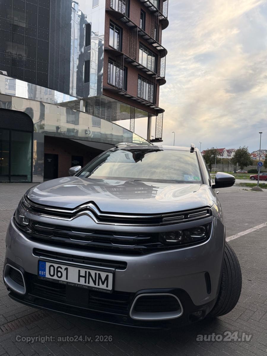 Серый Ситроен C5 Aircross 2020 в Таллин, объемом двигателя 1.20 л и пробегом 160 тыс. км за 11000 €, фото 3 на AUTOMOTO.COM.LV