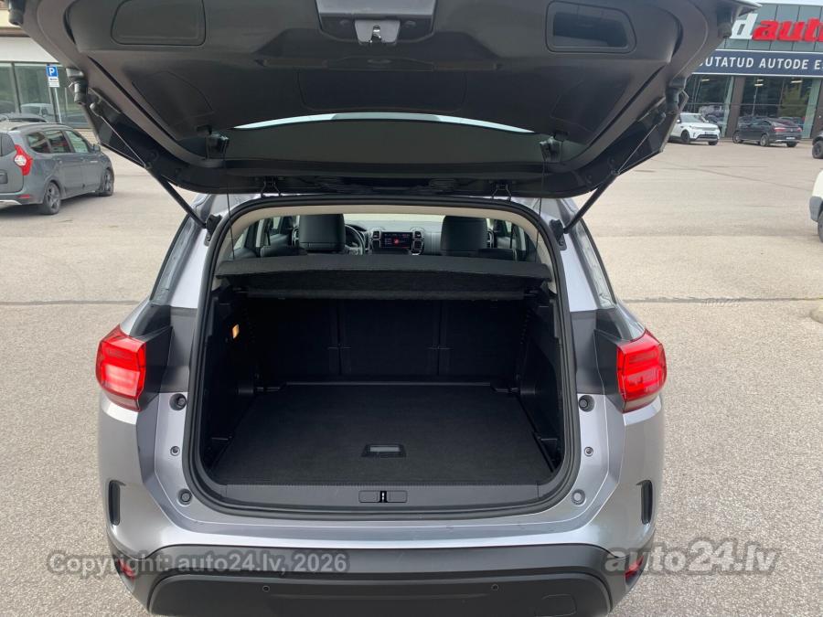 Серый Ситроен C5 Aircross 2021 в Таллин, объемом двигателя 1.50 л и пробегом 162 тыс. км за 14900 €, фото 11 на AUTOMOTO.COM.LV