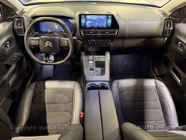 Pelēks Citroen C5 Aircross 2023 Veru, ar dzinēja tilpumu 1.50 L un nobraukumu 45 tūkst. km par 24500 €, foto 11 vietnē AUTOMOTO.COM.LV
