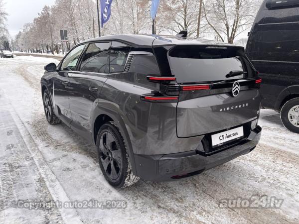 Grey Citroen C5 Aircross 2026 in Tartu, with an engine capacity of 1.20 L and mileage of 1 thousand km for 33300 €, photo 3 on AUTOMOTO.COM.LV