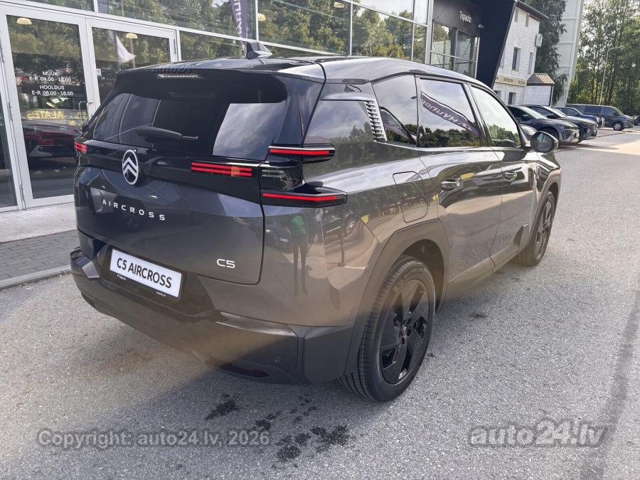Grey Citroen C5 Aircross 2026 in Tartu, with an engine capacity of 1.20 L and mileage of 0 thousand km for 35360 €, photo 13 on AUTOMOTO.COM.LV