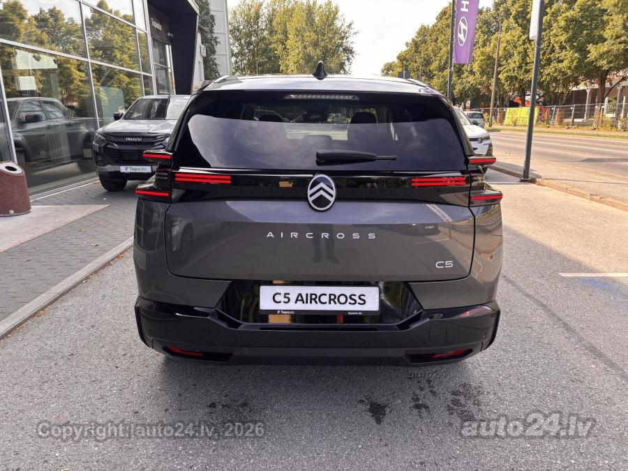 Grey Citroen C5 Aircross 2026 in Tartu, with an engine capacity of 1.20 L and mileage of 0 thousand km for 35360 €, photo 15 on AUTOMOTO.COM.LV