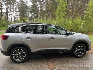 Ситроен C5 Aircross 2024 в Рига, объемом двигателя 1.50 л и пробегом 23 тыс. км за 24500 €, фото 3 на AUTOMOTO.COM.LV
