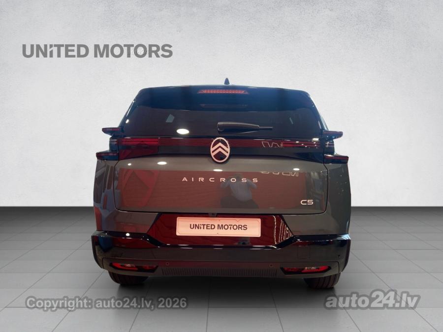 Citroen C5 Aircross 2025 Tallina, ar dzinēja tilpumu 1.20 L un nobraukumu 0 tūkst. km par 32990 €, foto 7 vietnē AUTOMOTO.COM.LV