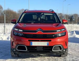 Красный Ситроен C5 Aircross 2019 в Таураге, объемом двигателя 1.50 л и пробегом 233 тыс. км за 10999 €, фото 4 на AUTOMOTO.COM.LV
