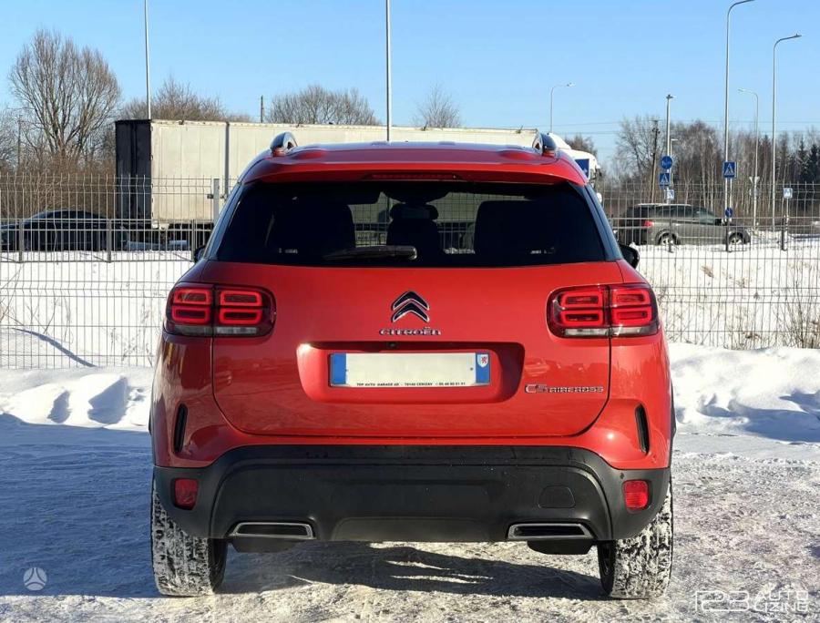 Красный Ситроен C5 Aircross 2019 в Таураге, объемом двигателя 1.50 л и пробегом 233 тыс. км за 10999 €, фото 8 на AUTOMOTO.COM.LV