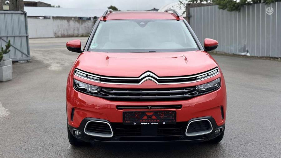 Красный Ситроен C5 Aircross 2019 в Тельшяй, объемом двигателя 1.50 л и пробегом 158 тыс. км за 12900 €, фото 5 на AUTOMOTO.COM.LV