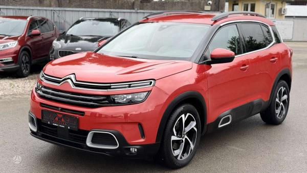 Sarkans Citroen C5 Aircross 2019 Telšiai, ar dzinēja tilpumu 1.50 L un nobraukumu 158 tūkst. km par 12900 €, foto 5 vietnē AUTOMOTO.COM.LV