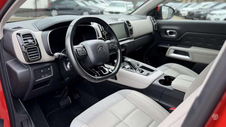 Красный Ситроен C5 Aircross 2019 в Тельшяй, объемом двигателя 1.50 л и пробегом 158 тыс. км за 12900 €, фото 14 на AUTOMOTO.COM.LV