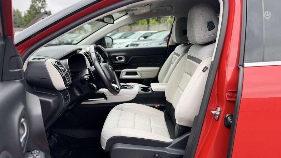 Красный Ситроен C5 Aircross 2019 в Тельшяй, объемом двигателя 1.50 л и пробегом 158 тыс. км за 12900 €, фото 15 на AUTOMOTO.COM.LV