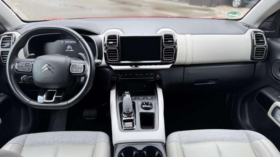 Красный Ситроен C5 Aircross 2019 в Тельшяй, объемом двигателя 1.50 л и пробегом 158 тыс. км за 12900 €, фото 16 на AUTOMOTO.COM.LV