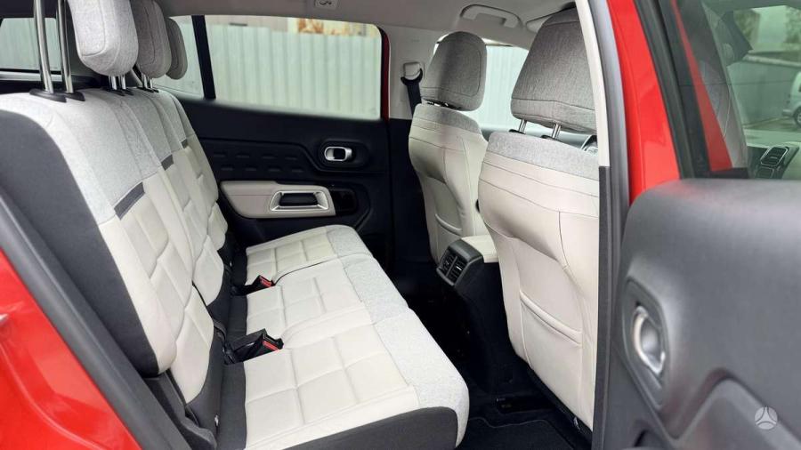 Красный Ситроен C5 Aircross 2019 в Тельшяй, объемом двигателя 1.50 л и пробегом 158 тыс. км за 12900 €, фото 19 на AUTOMOTO.COM.LV